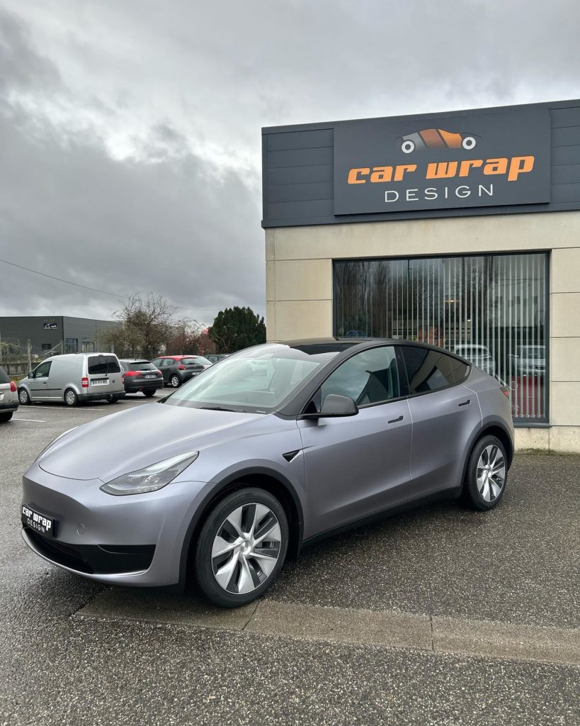 Tesla Model Y - Wrap Gris Silver Satin - CarWrap Design