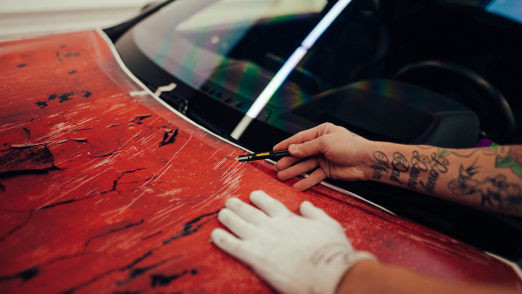 BMW M8 Malboro - Covering sur-mesure - CarWrap Design